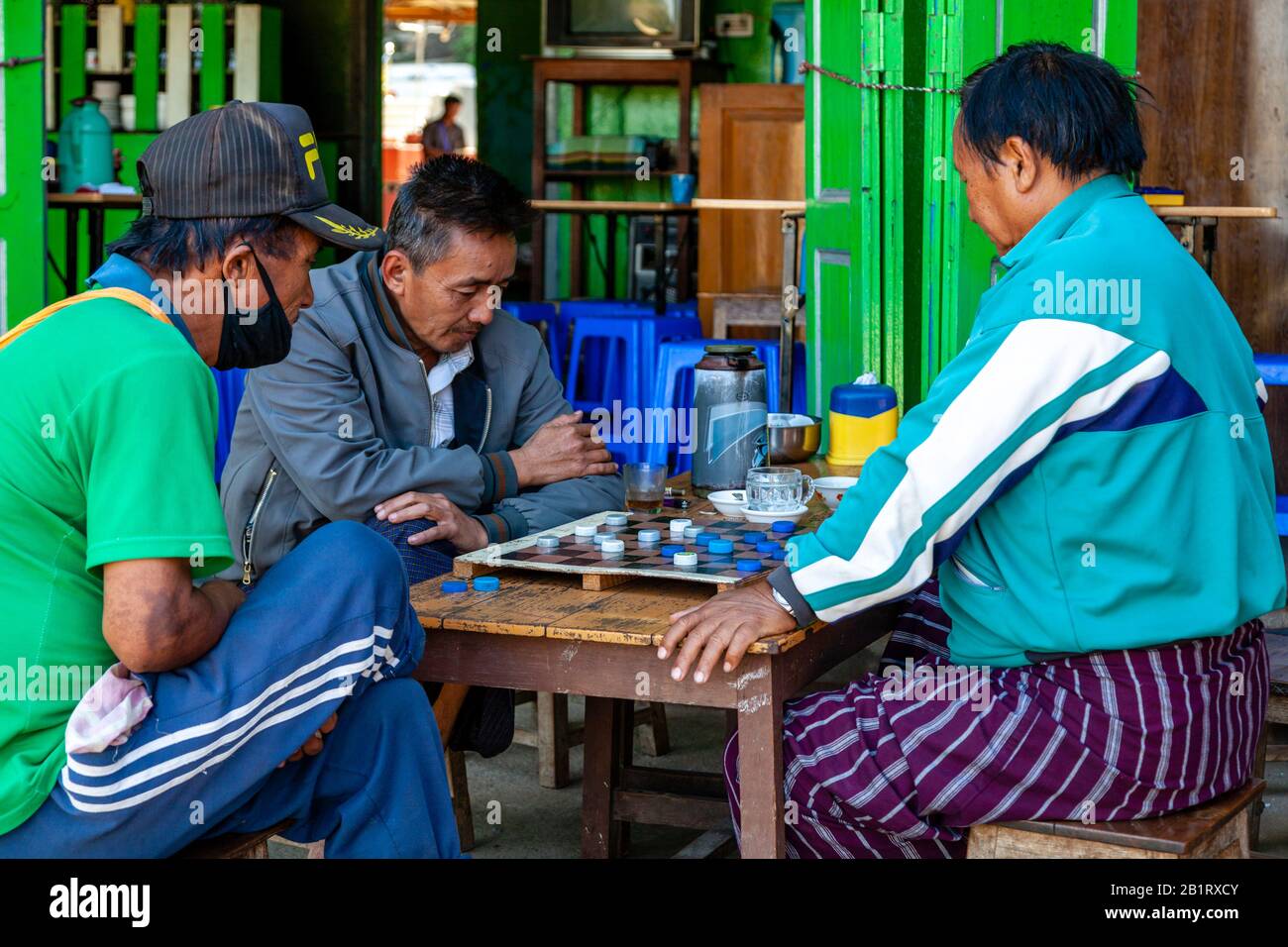 People playing game myanmar burma hi-res stock photography and images ...