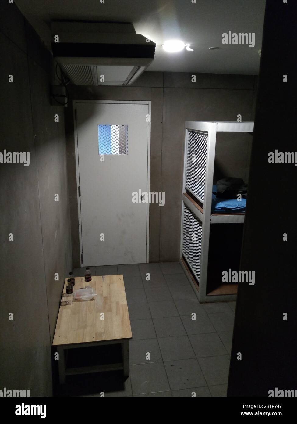 Detention room hi-res stock photography and images - Alamy