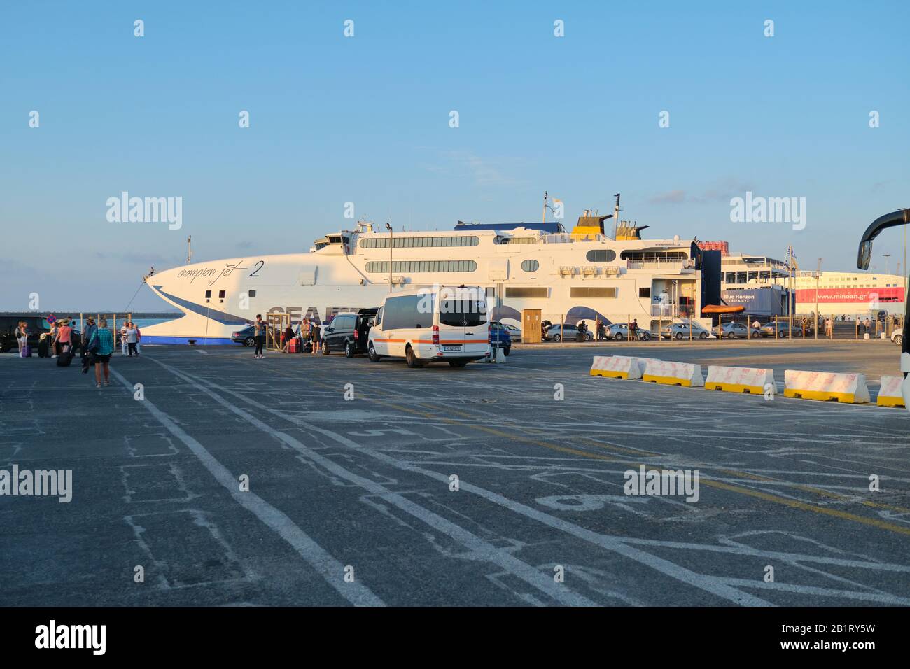 Crete buses hi-res stock photography and images - Alamy