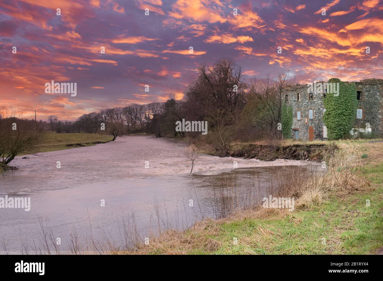 River irvine hi-res stock photography and images - Alamy