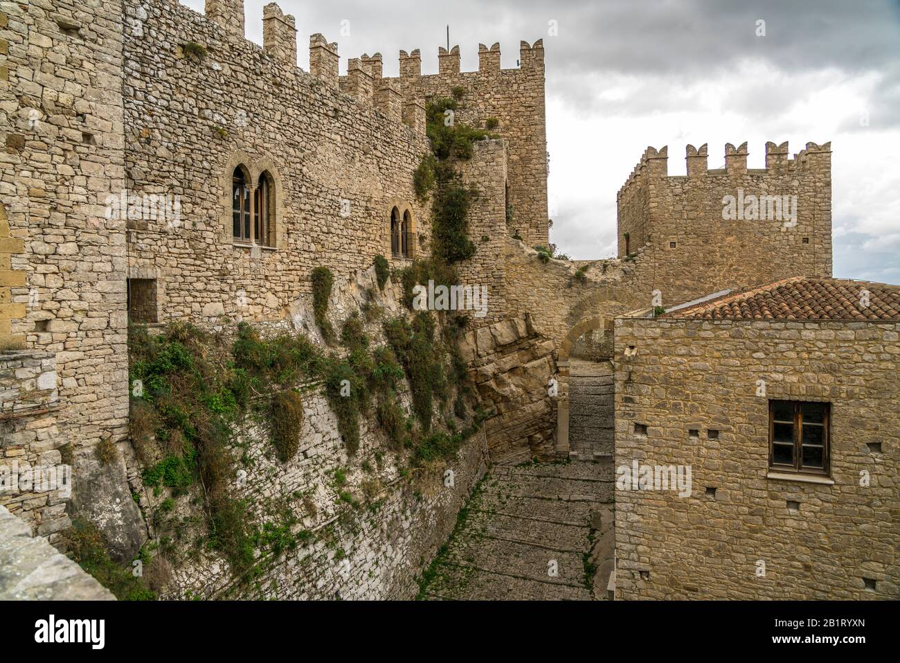 Caccamo sicily hi-res stock photography and images - Alamy