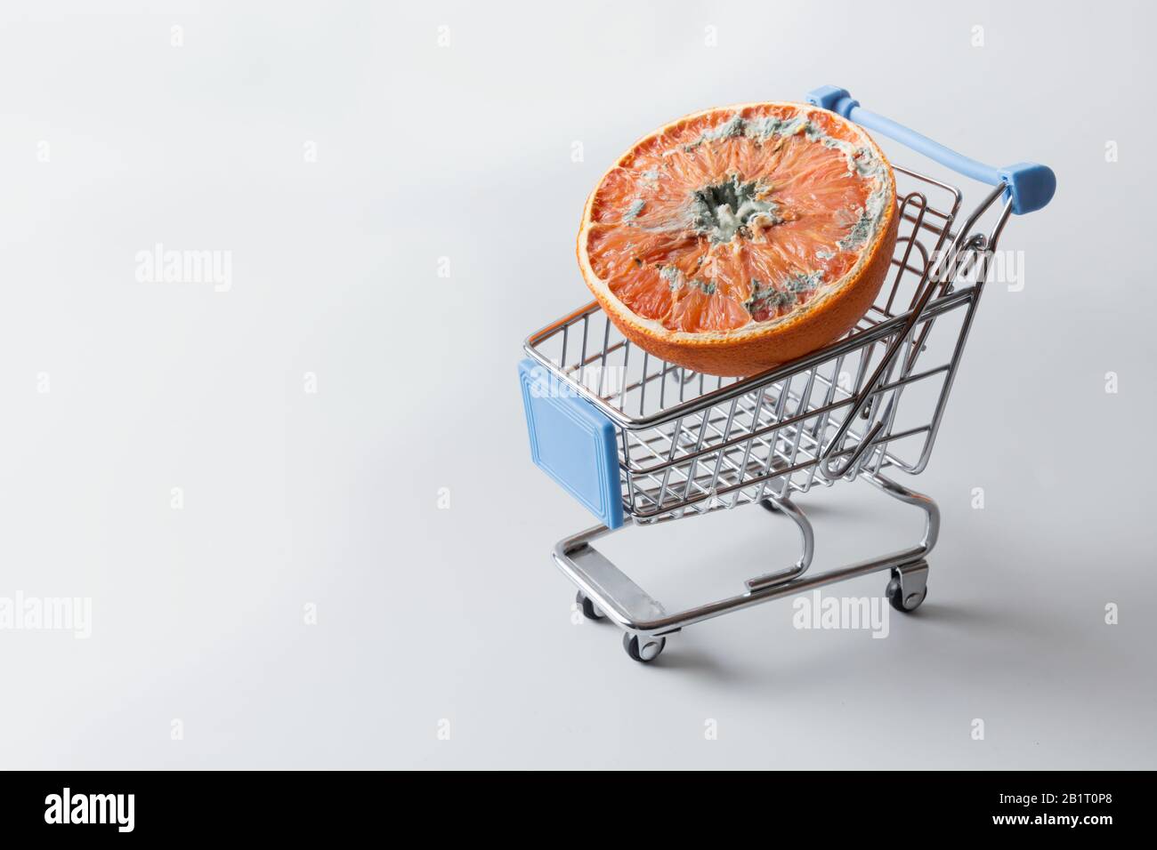Orange food cart hi-res stock photography and images - Alamy
