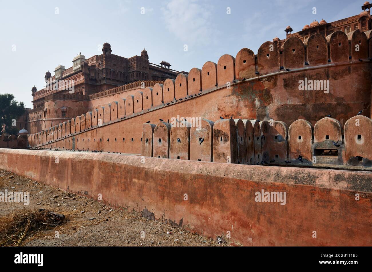 rampart of Junagarh Fort, Bikaner, Rajasthan, India Stock Photo - Alamy