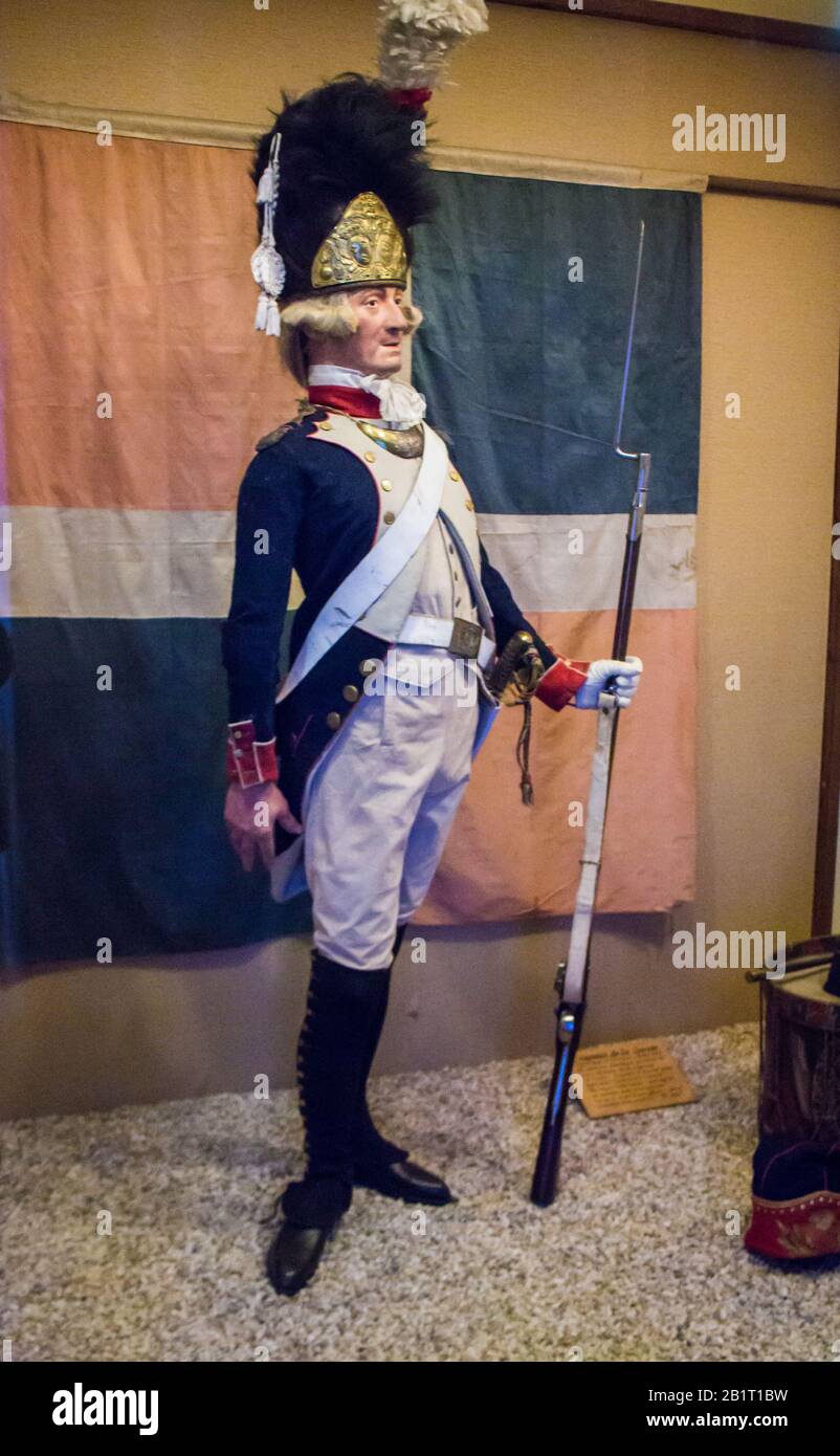 Musée de l'Emperi,Salon-de-Provence : Officier de Grenadiers de la ...