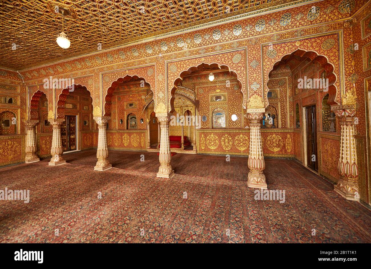 Karan Mahal, public audience hall, emperor throne, Exquisite glass ...
