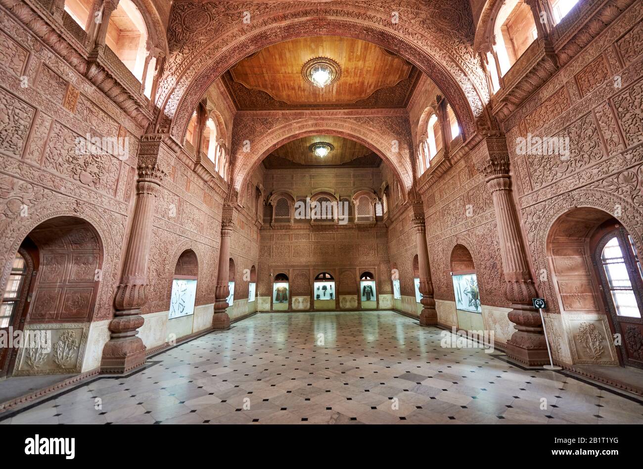 Great hall inside Junagarh Fort, Bikaner, Rajasthan, India Stock Photo ...