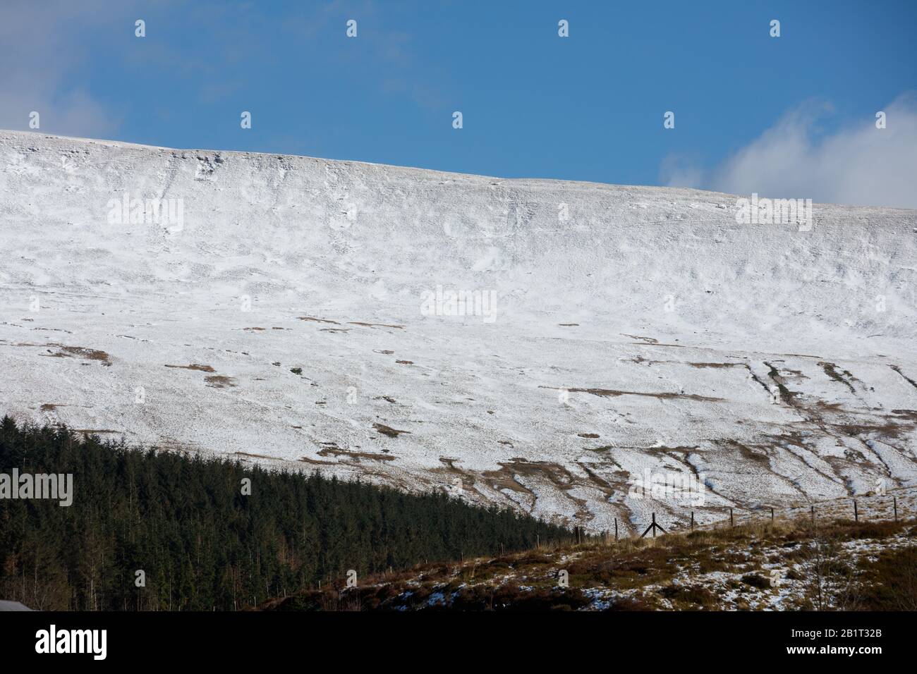 Brecon Beacons, South Wales. 27 February 2020. UK weather: More snow ...
