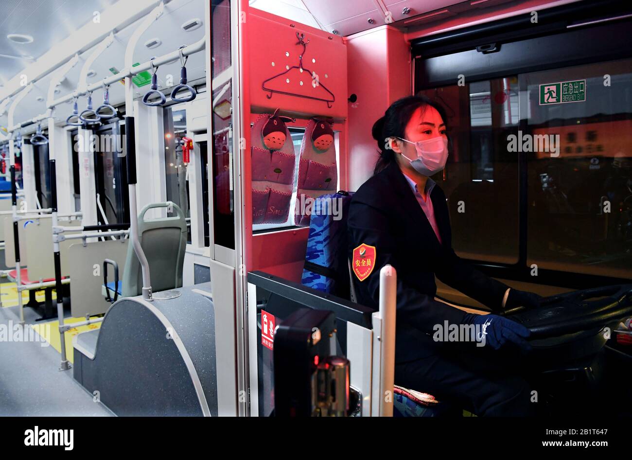 B38 bus hi-res stock photography and images - Alamy