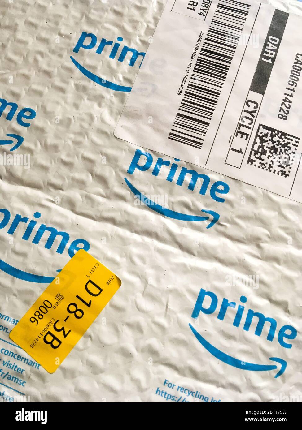 Amazon Prime enveloppe, France Stock Photo - Alamy