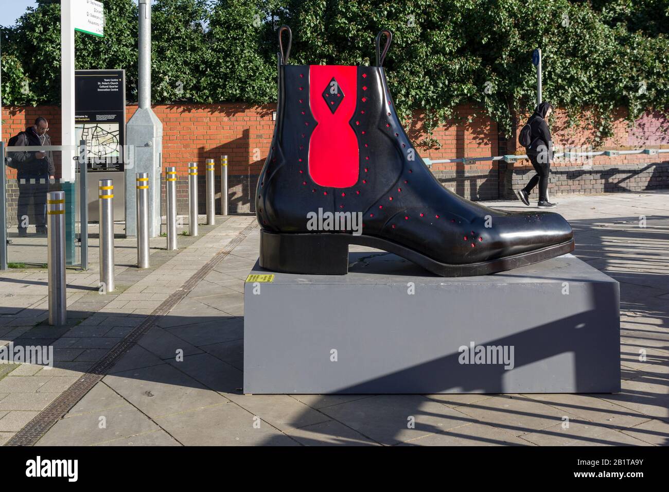 Giant fibre glass Chelsea boot, part of a Shoe Sculpture Trail to ...