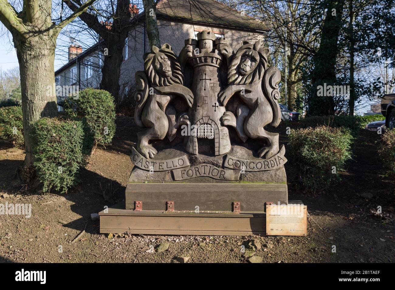 Crest lions hi-res stock photography and images - Alamy