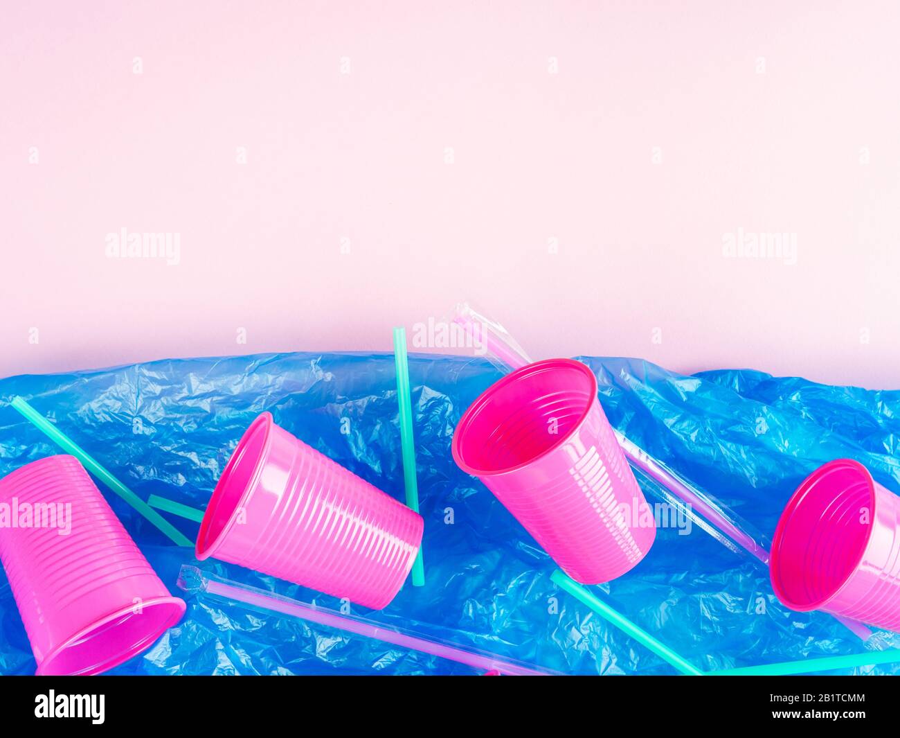 Stop ocean plastic pollution hi-res stock photography and images - Alamy