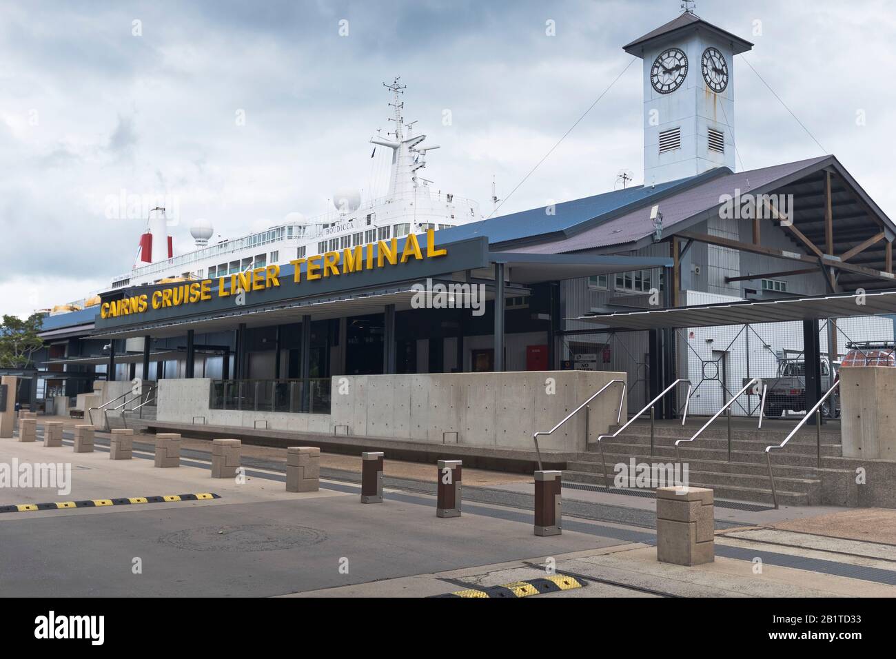 dh Cruise Liner Terminal CAIRNS AUSTRALIA Wharf shed with clock tower ...