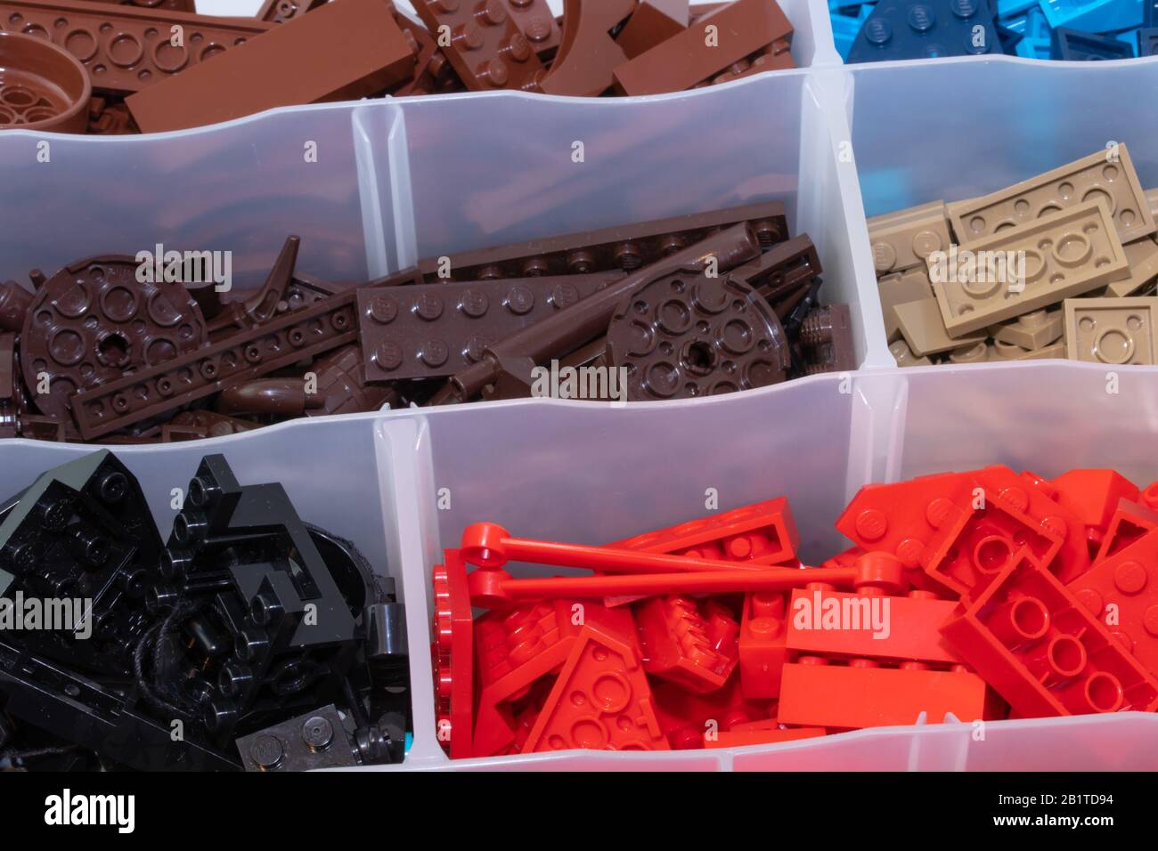 Color blocks sorted hi-res stock photography and images - Alamy