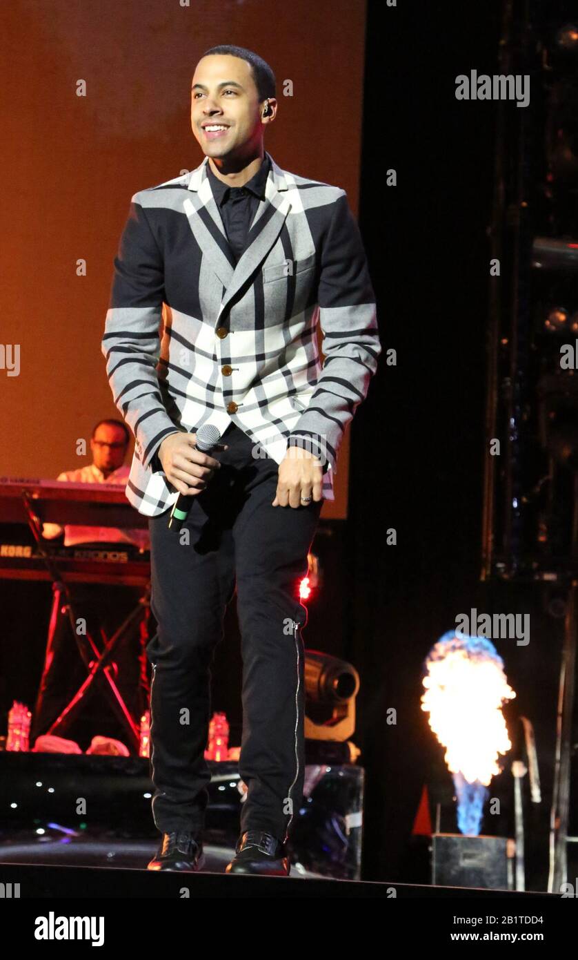 Jls dancing hi-res stock photography and images - Alamy
