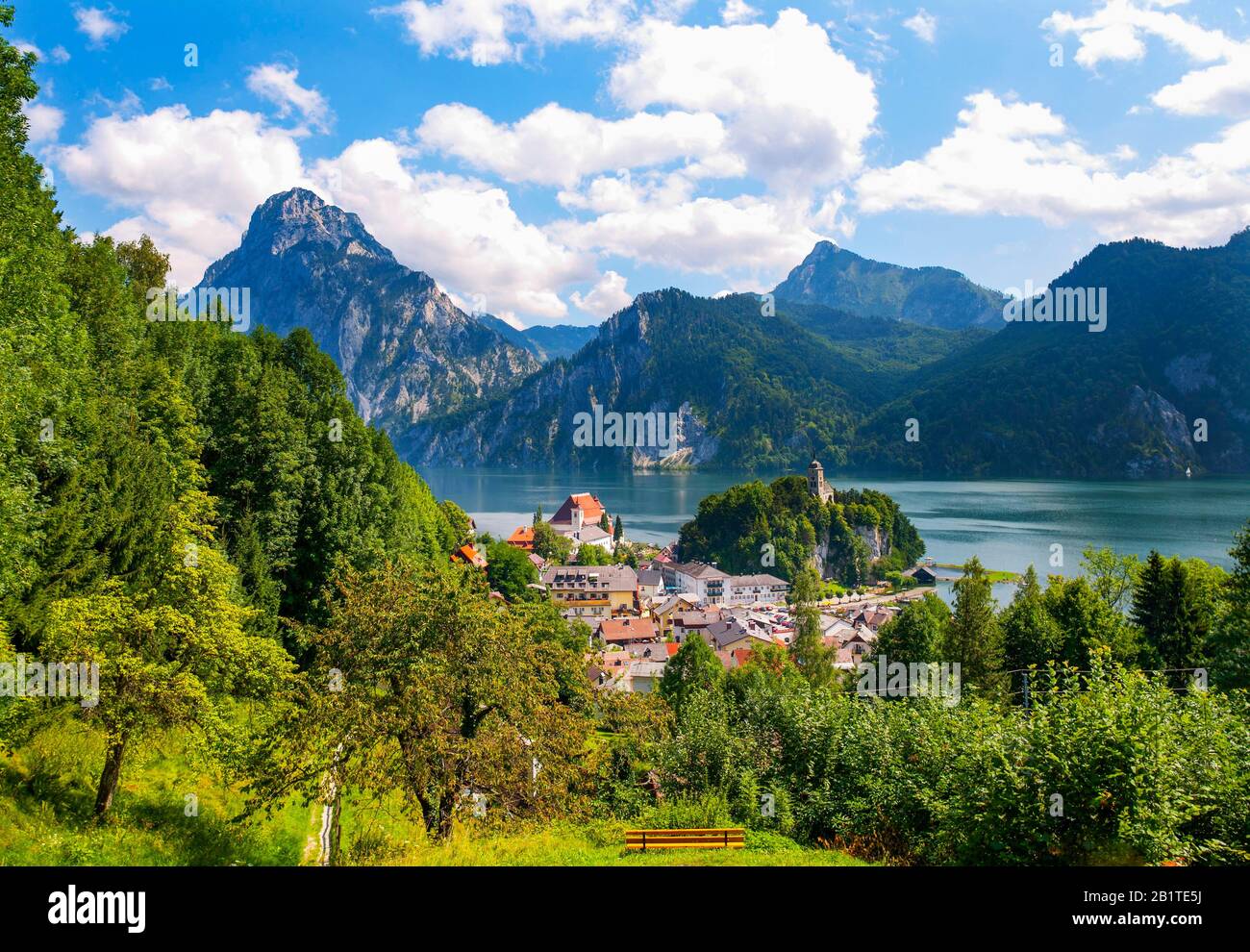 Lake Traun with Traunstein, Traunkirchen, Salzkammergut, Upper Austria ...