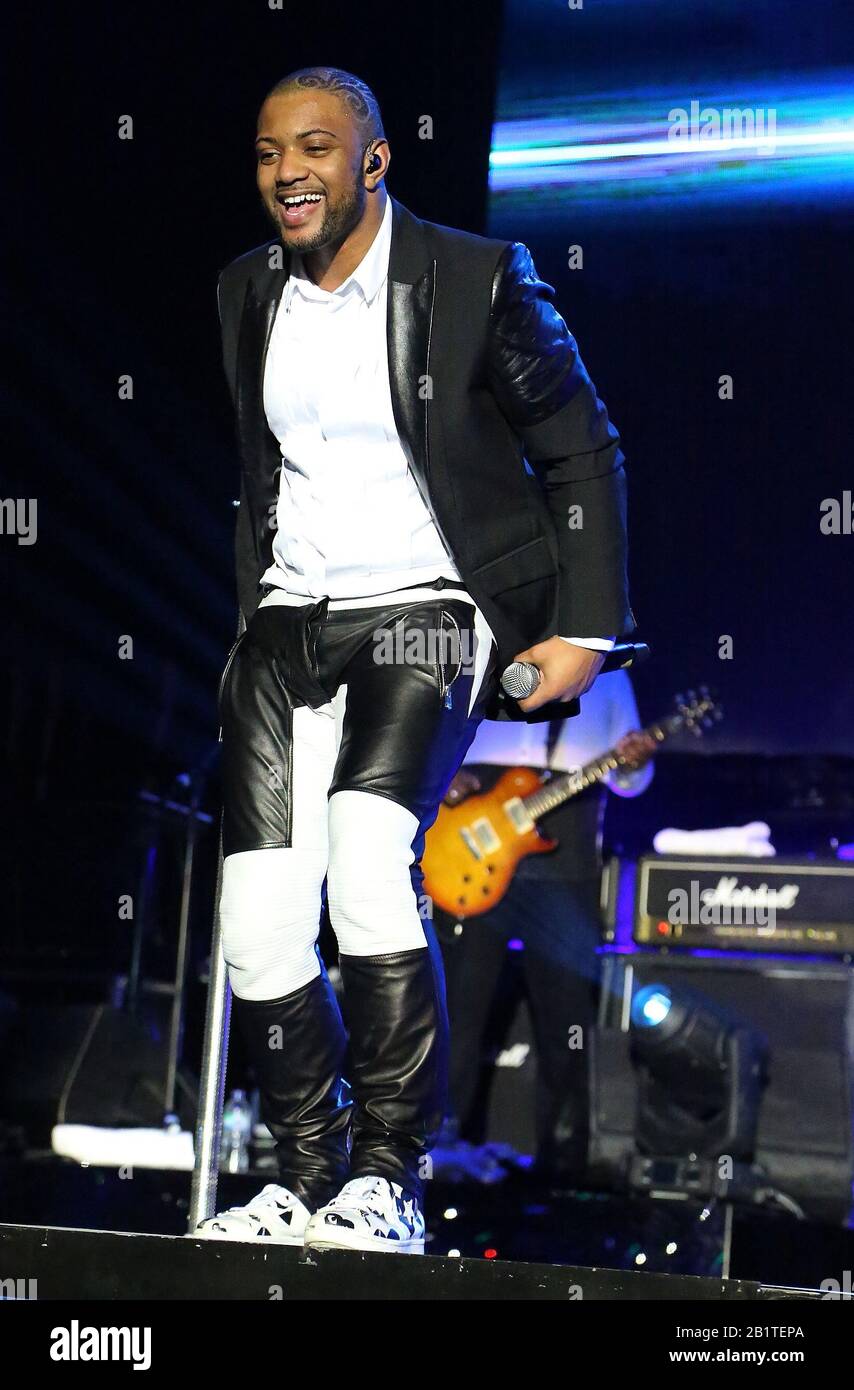 Jls dancing hi-res stock photography and images - Alamy