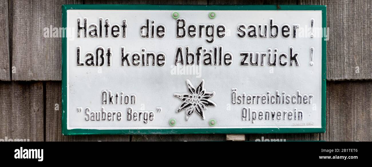 Hut lodge hi-res stock photography and images - Alamy