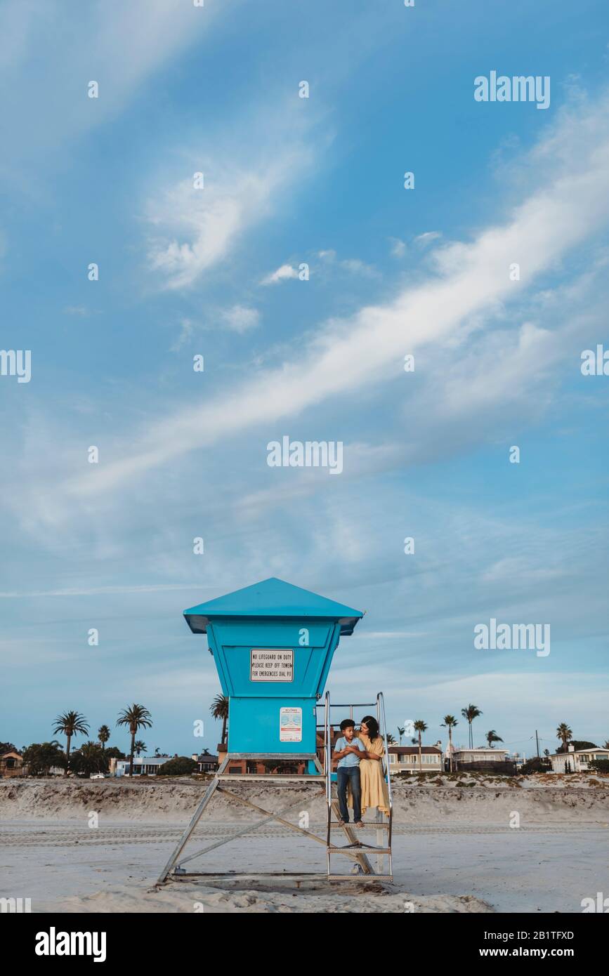 Old lifeguard tower hi-res stock photography and images - Alamy
