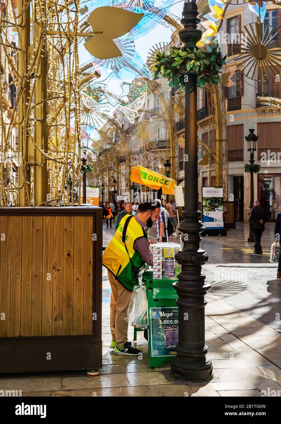 Prize stall hi-res stock photography and images - Alamy