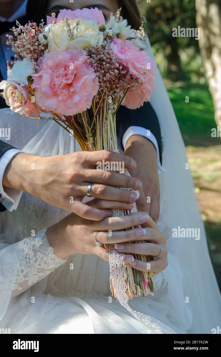 Hand offering love hi-res stock photography and images - Alamy