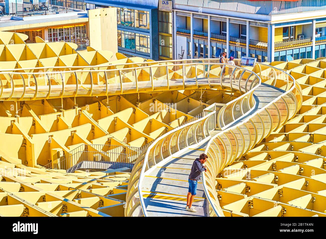 Curved building seville spain hi-res stock photography and images - Alamy