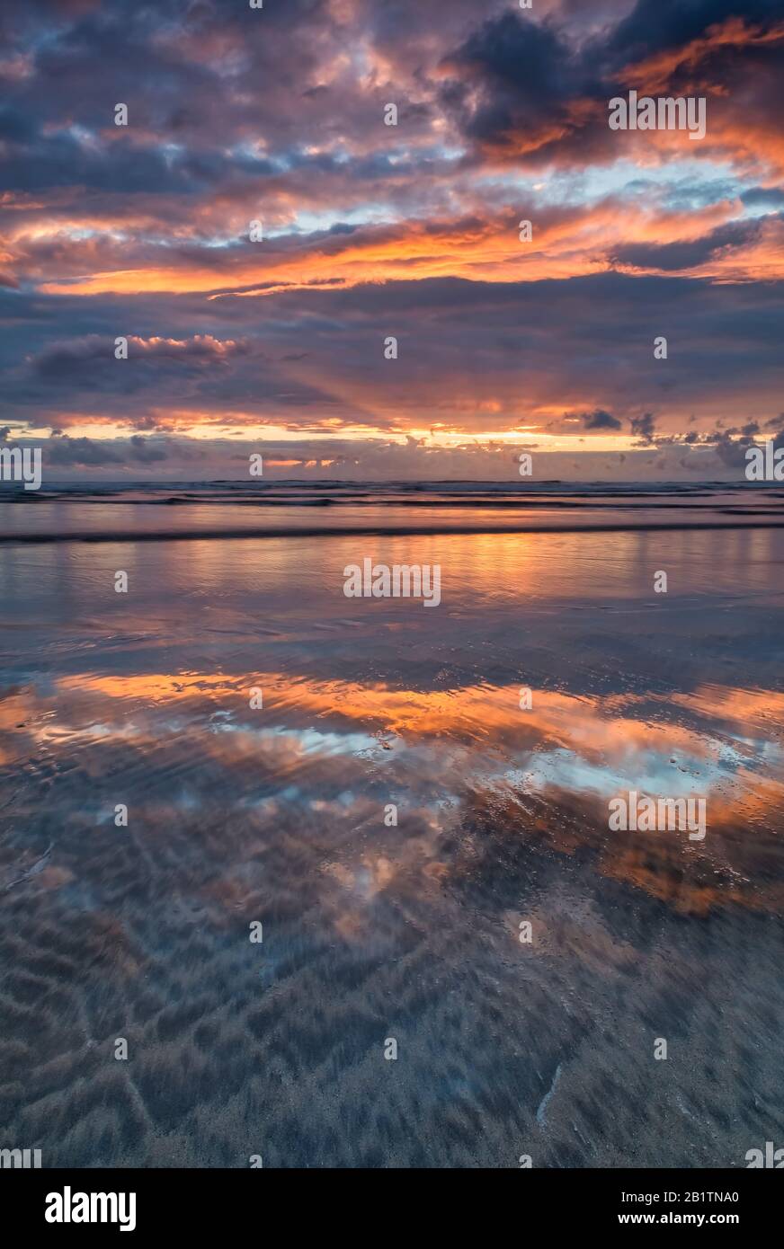 Wet evening hi-res stock photography and images - Alamy