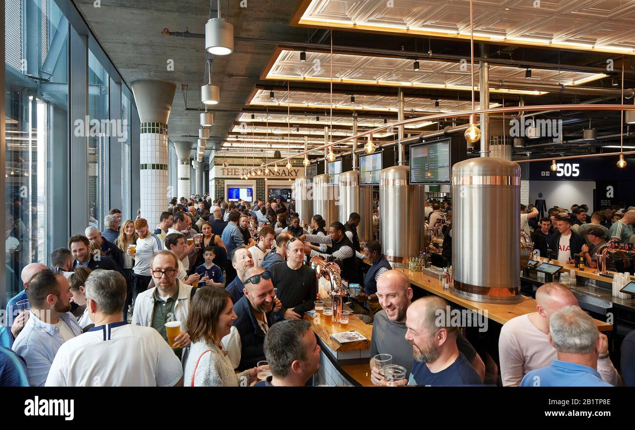 Tottenham hotspur stadium general hi-res stock photography and images ...