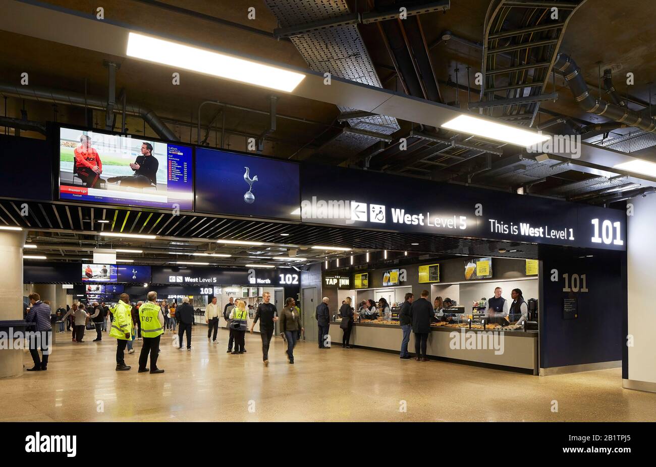 Food stall football hi-res stock photography and images - Alamy