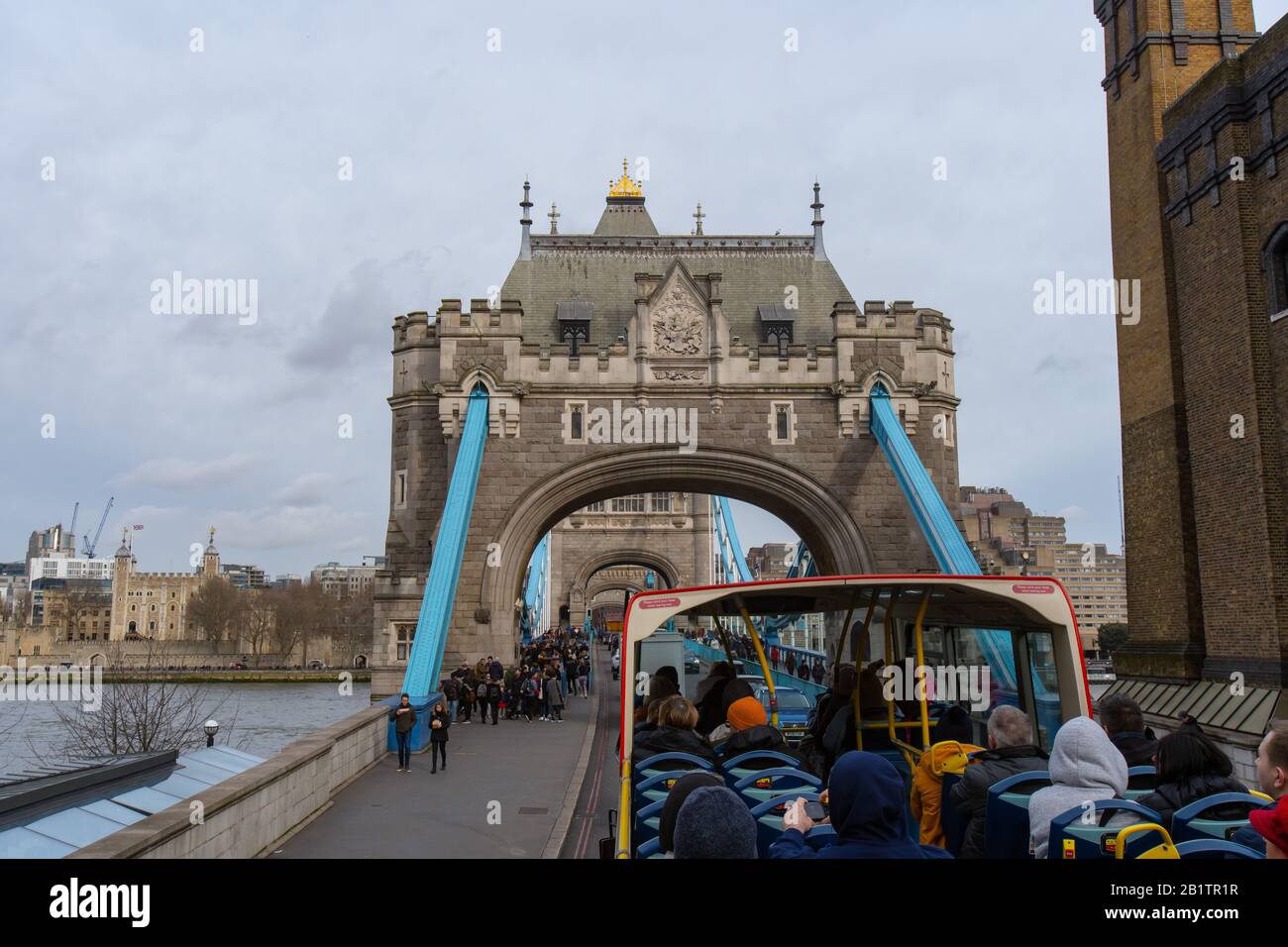 London tower bridge view from a hop on-off bus Stock Photo - Alamy
