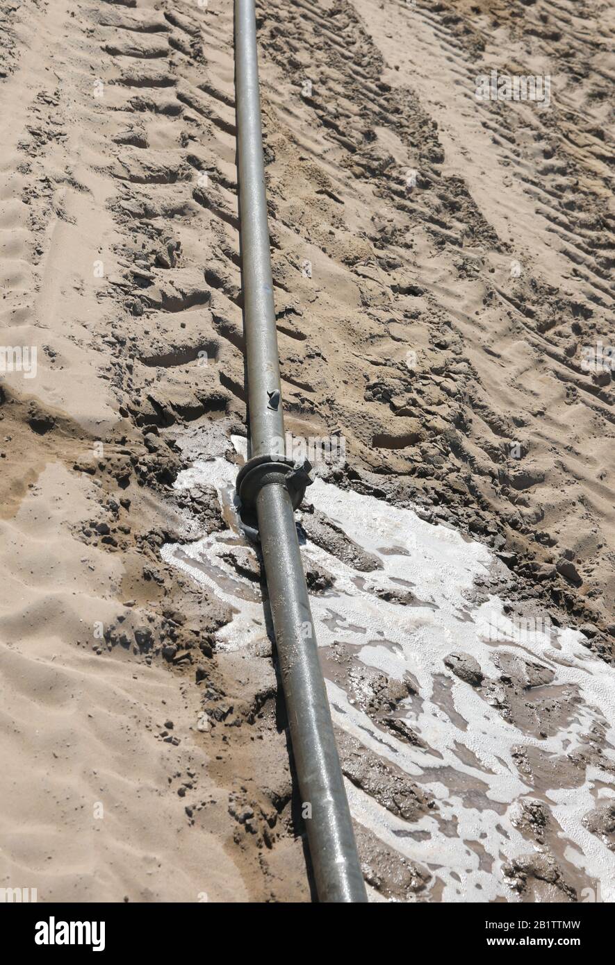 Hydraulic leak hi-res stock photography and images - Alamy