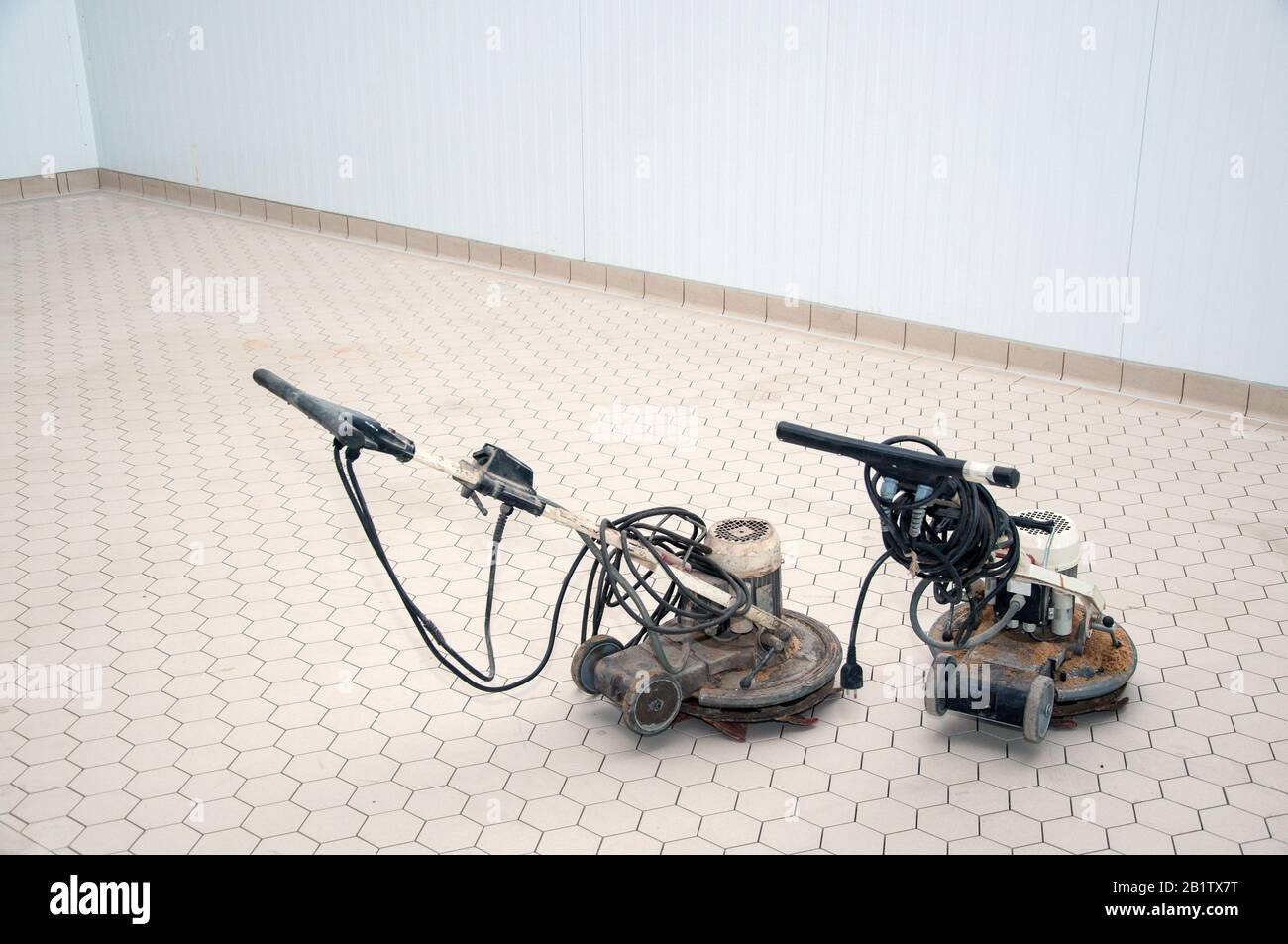 Tile laying technology hi-res stock photography and images - Alamy