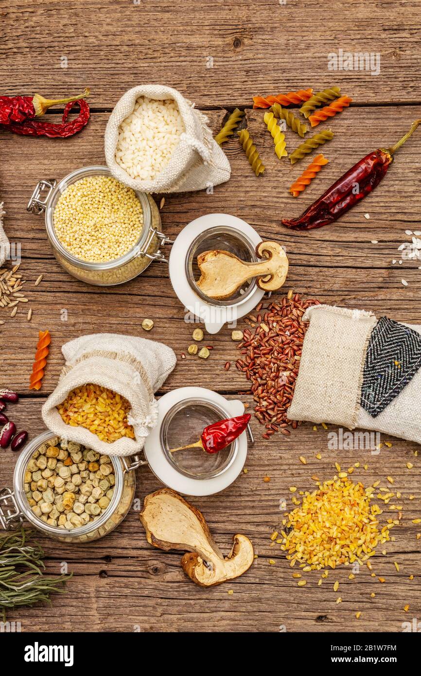 Zero waste food shopping concept. Cereals, pasta, legumes, dried ...