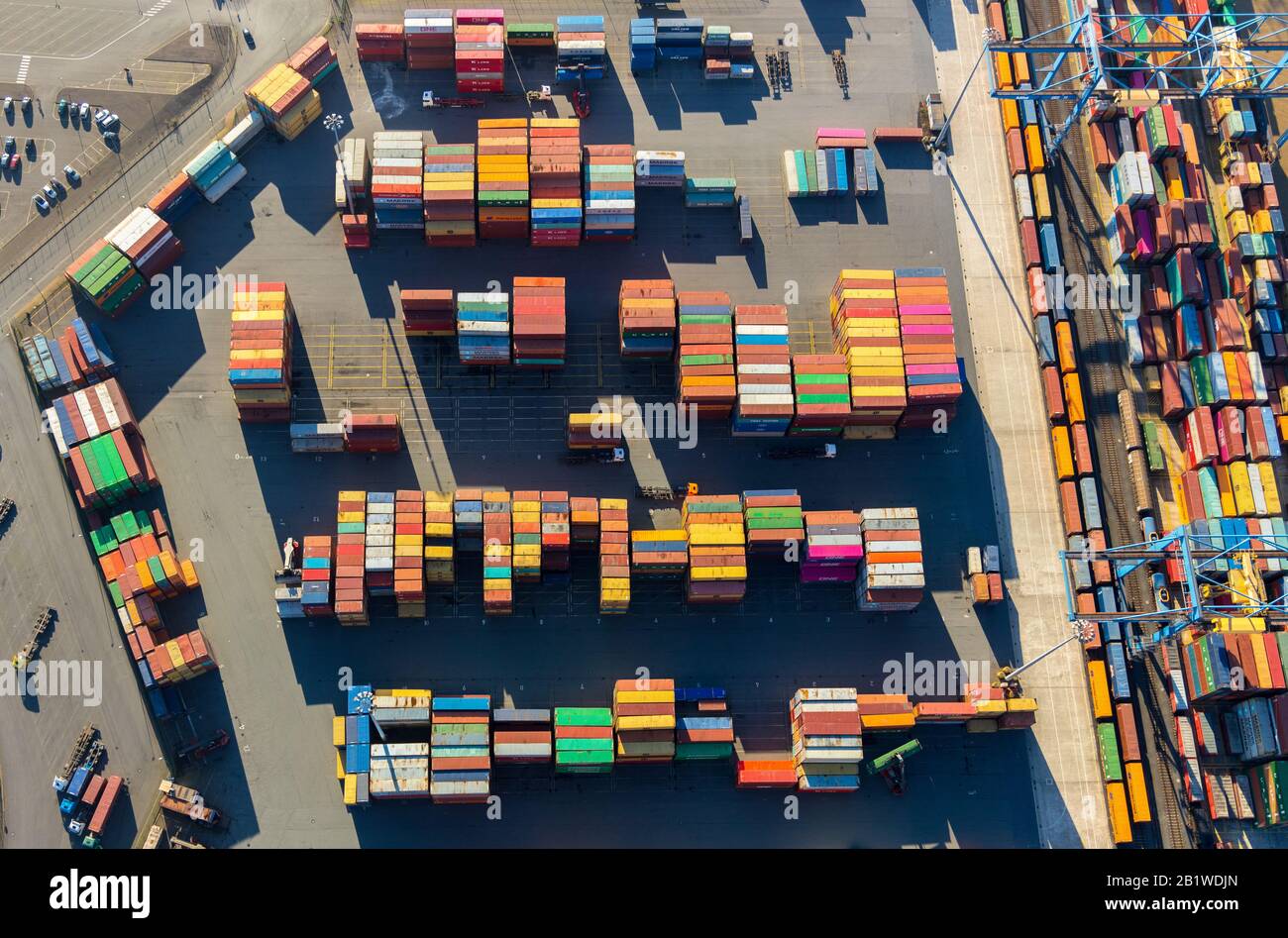 Handling area hi-res stock photography and images - Alamy