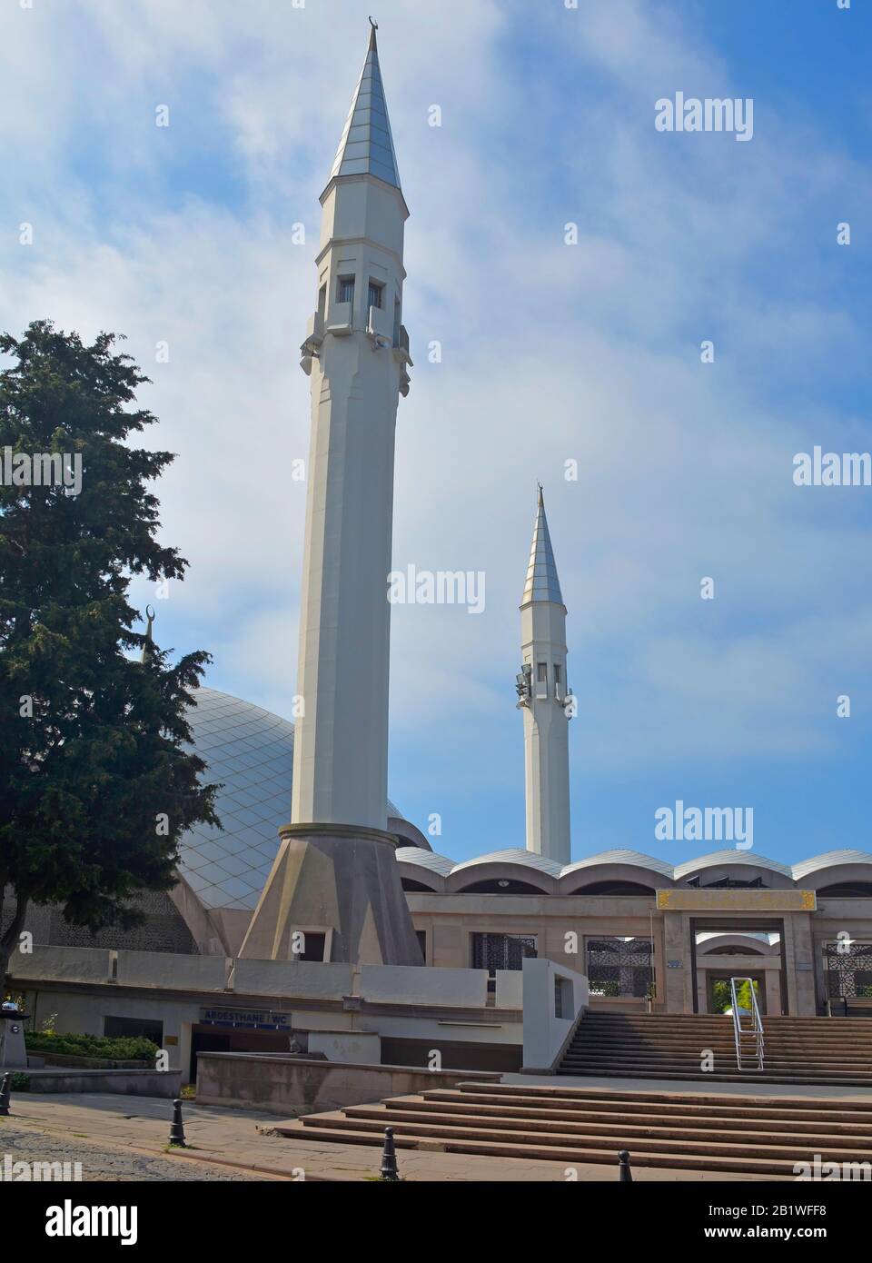 Sakirin Mosque in Uskudar, Istanbul, Turkey. The first mosque to be ...