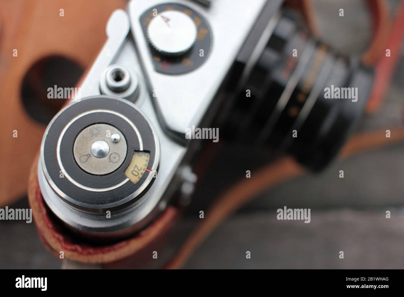Old vintage camera hi-res stock photography and images - Alamy