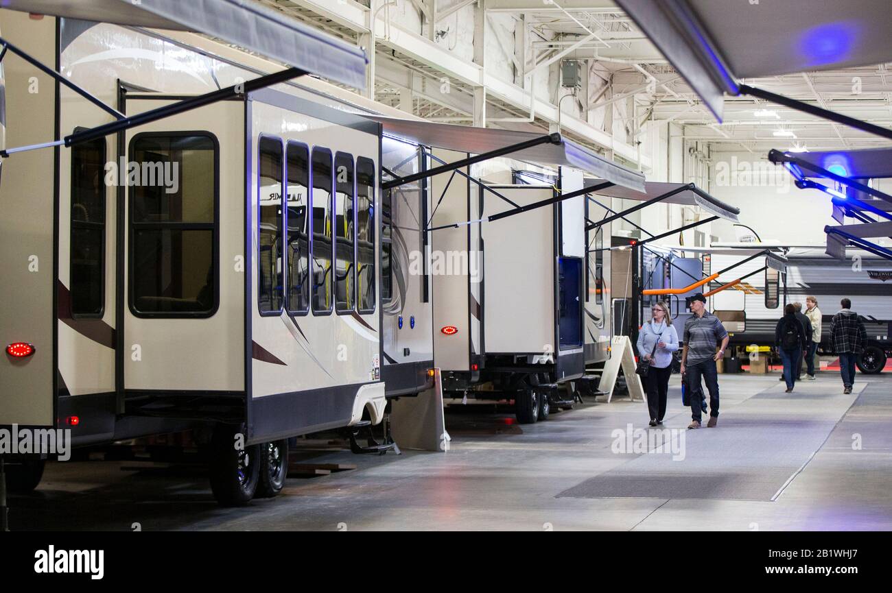 Toronto, Canada. 27th Feb, 2020. People visit the 2020 Toronto Spring ...