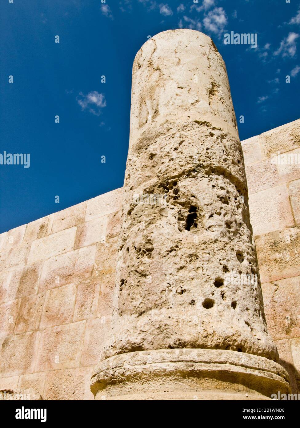 Detail of Roman column Stock Photo - Alamy