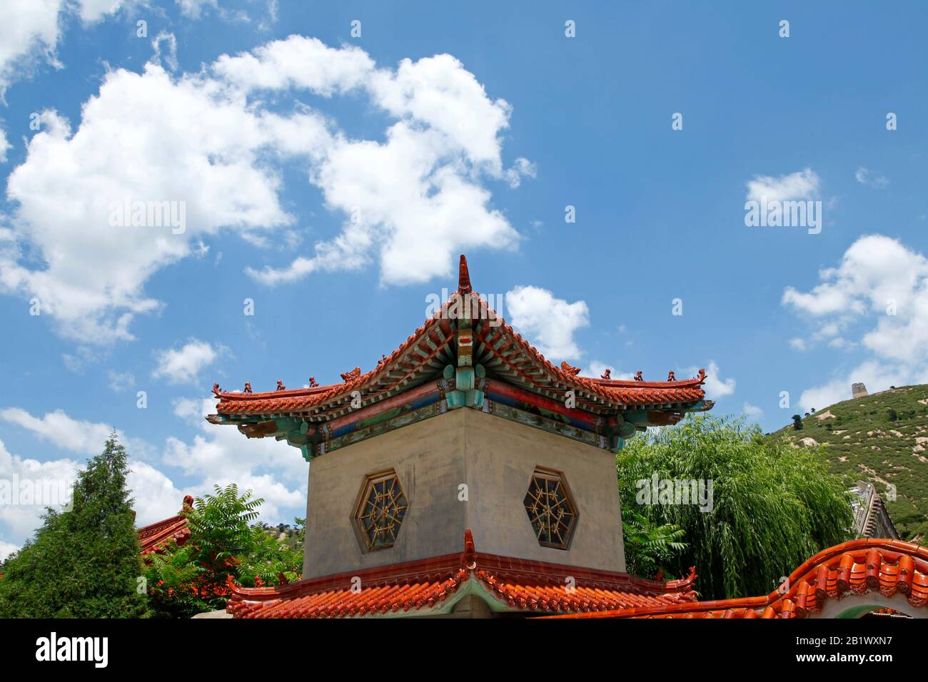 The roof of ancient Chinese architecture,A close-up Stock Photo - Alamy