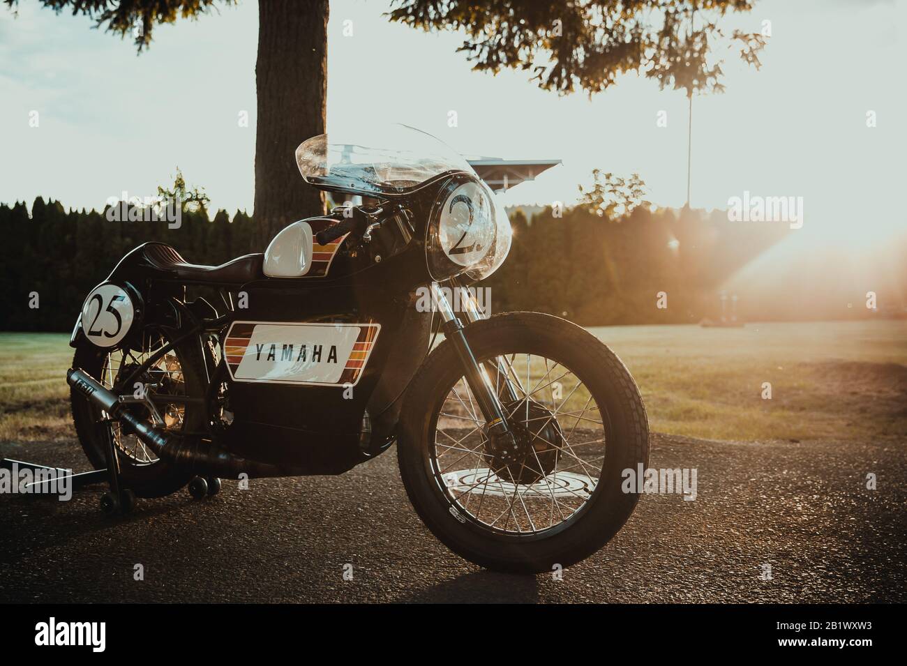 Enginethusiast Vintage Racer Stock Photo - Alamy