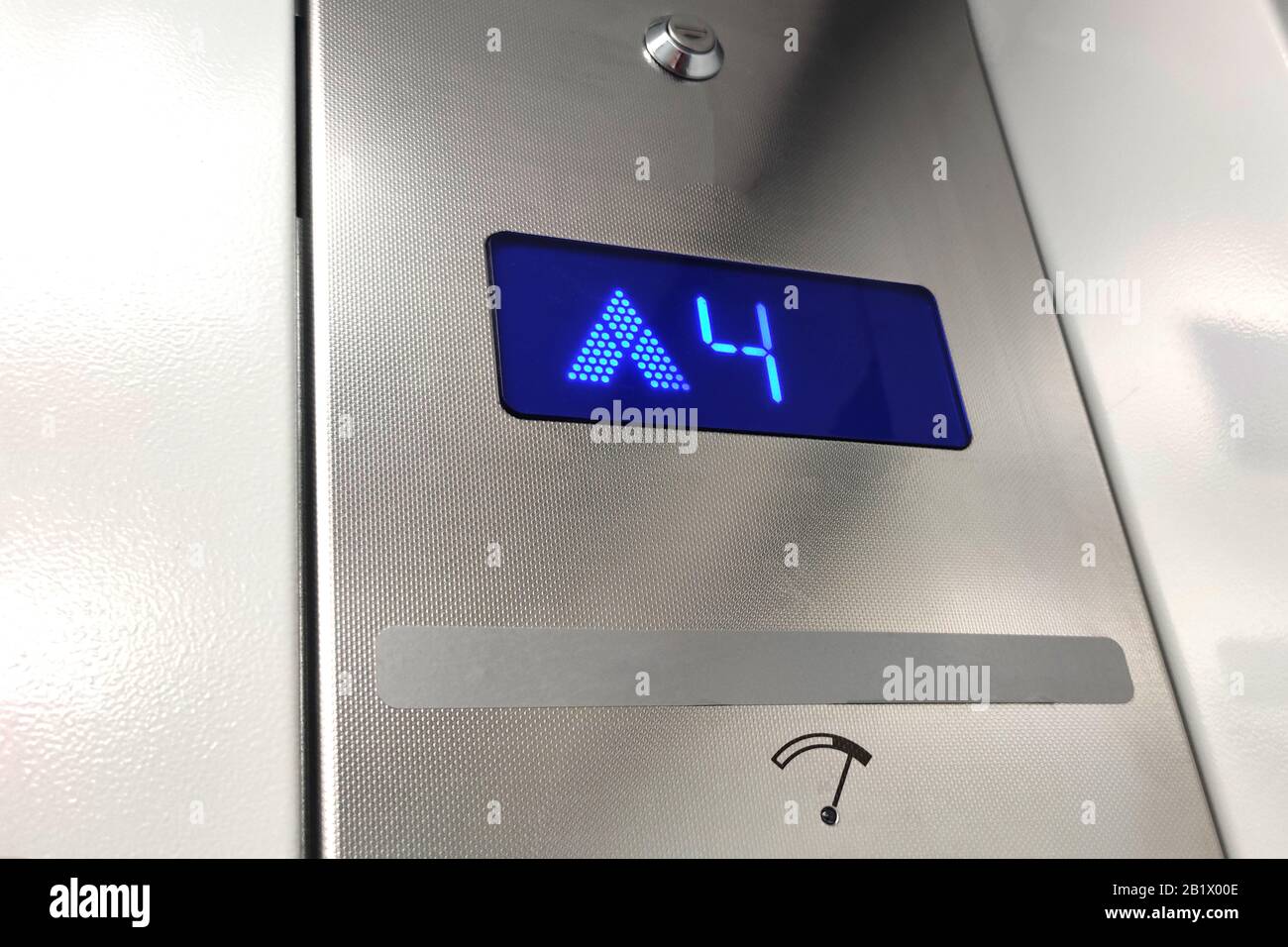 Elevator number hi-res stock photography and images - Alamy
