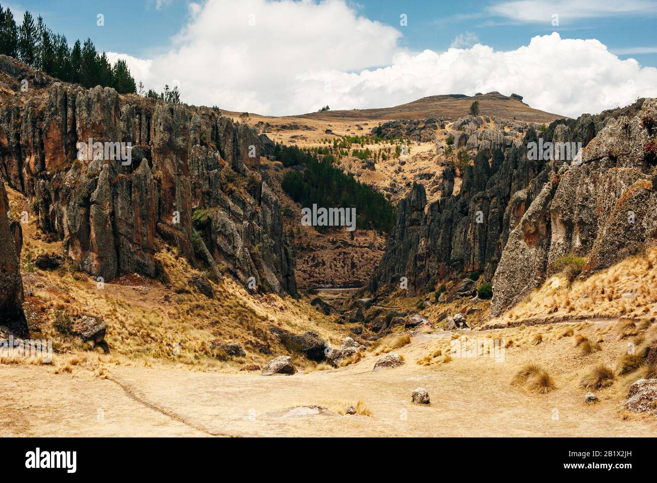 Peru aqueduct hi-res stock photography and images - Alamy