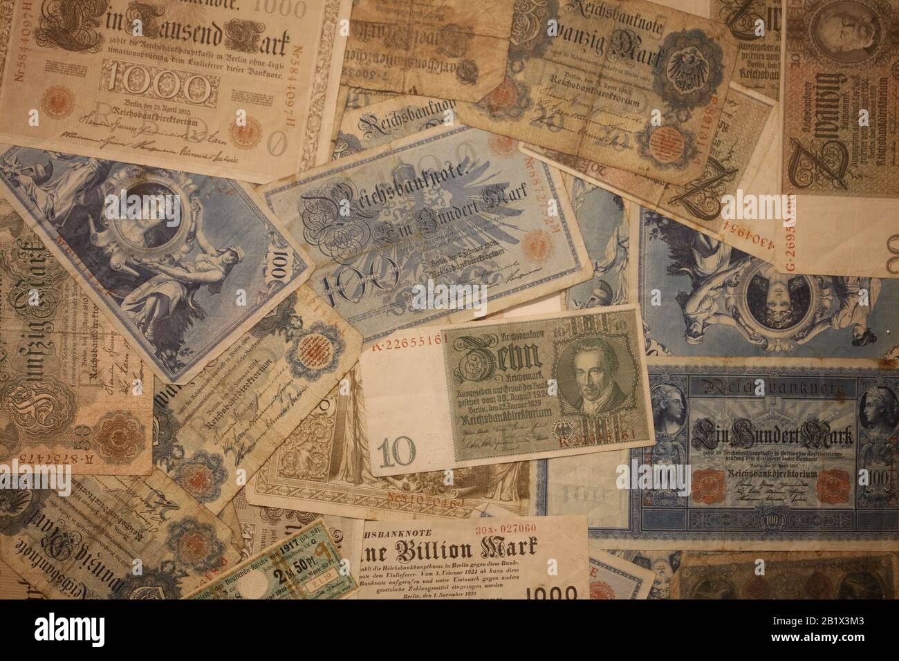 Germany 1923 banknotes hi-res stock photography and images - Alamy
