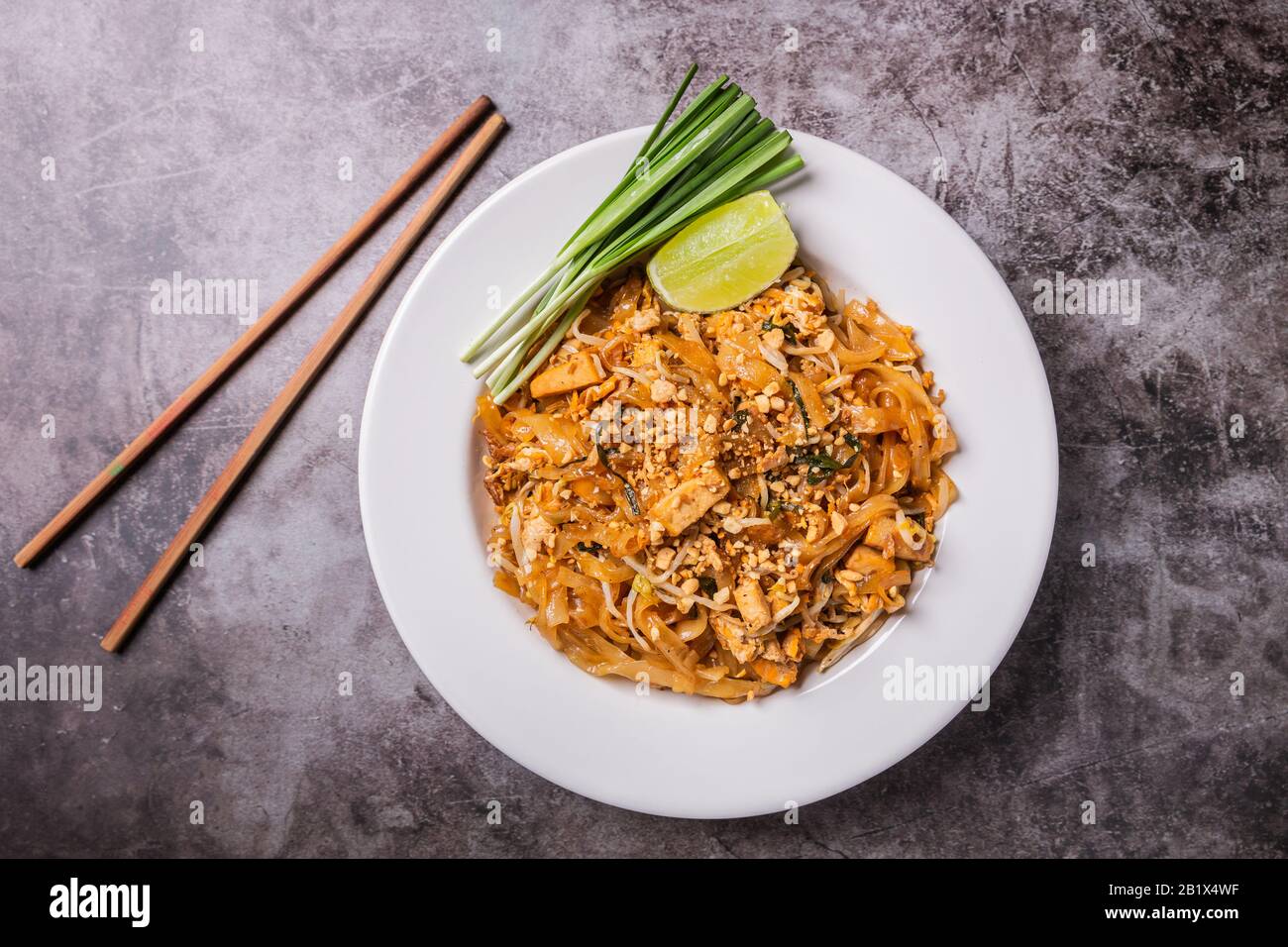 Shell crab noodle hi-res stock photography and images - Alamy