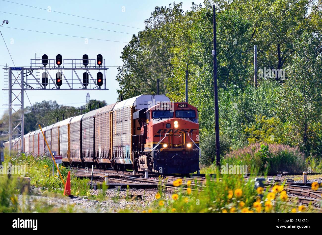 Burlington northern diesel locomotive hi-res stock photography and images - Alamy