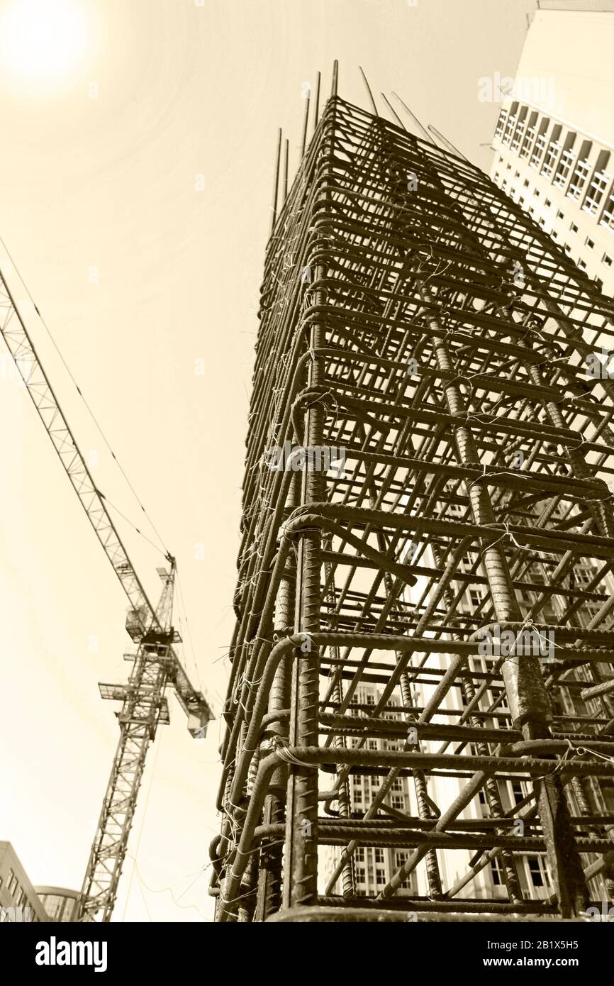 Steel grid on the construction site Stock Photo - Alamy