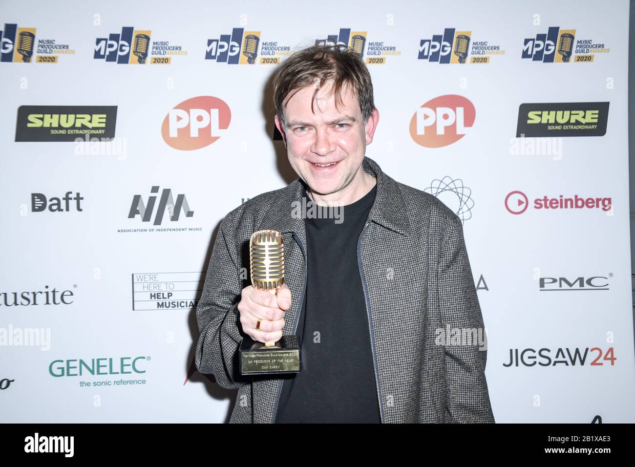 London bridges falling down hi-res stock photography and images - Alamy