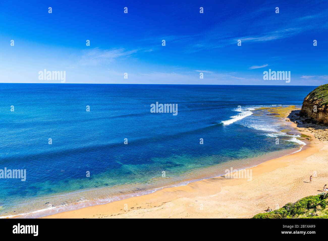Sweeping views of Victorian coastline along the Great Ocean Road in ...