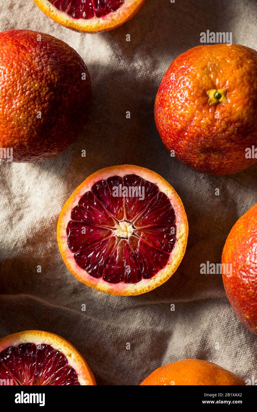 Raw Organic Red Blood Oranges in a Bunch Stock Photo - Alamy
