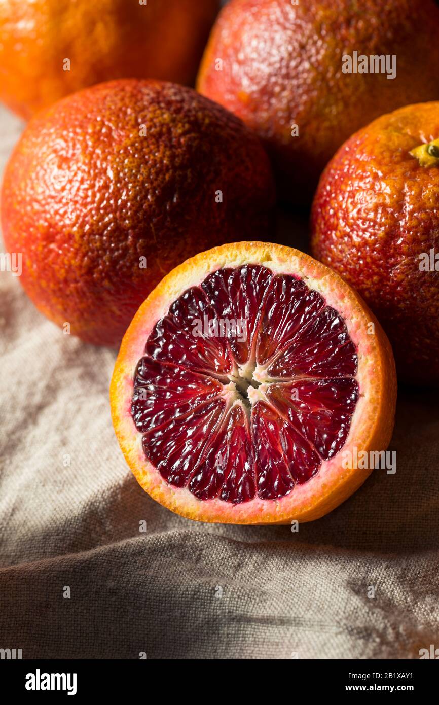 Raw Organic Red Blood Oranges in a Bunch Stock Photo - Alamy